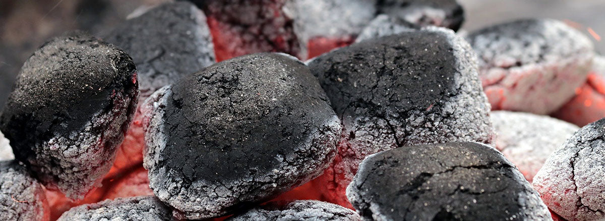 6 Reasons To Choose Charcoal Over Gas When Grilling – Pit Barrel Cooker